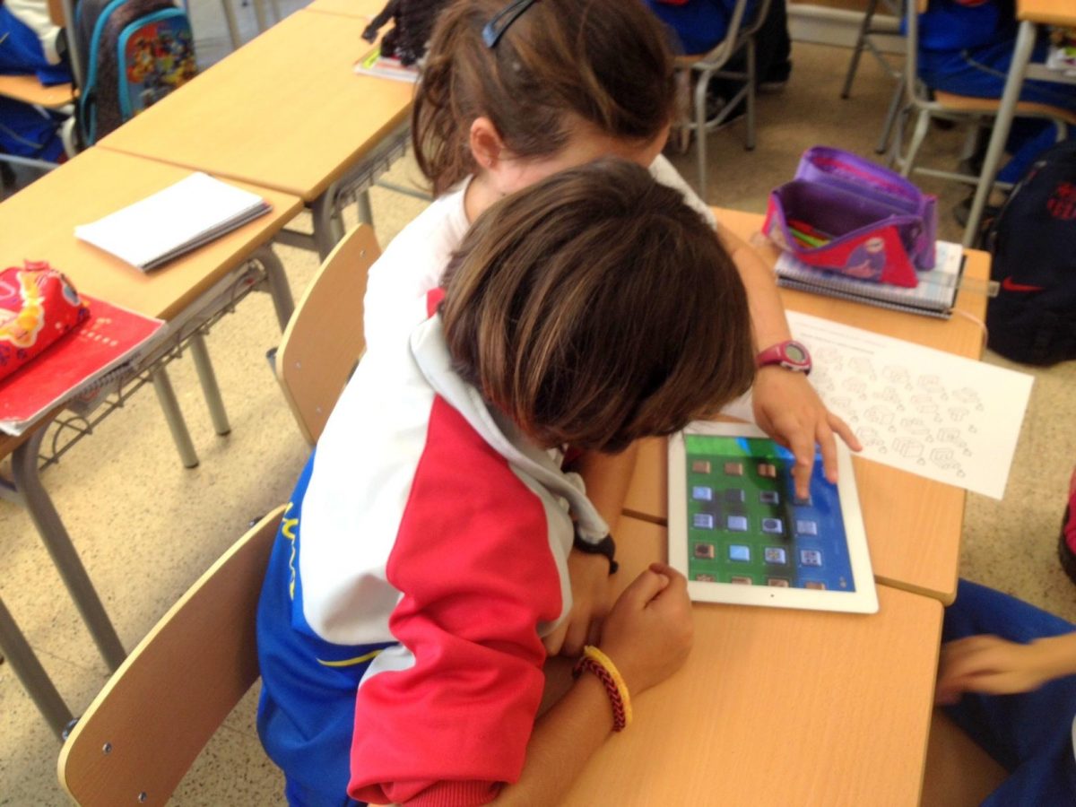 Un taller dirigido por profesorado de la ULL introduce a niños y niñas ...